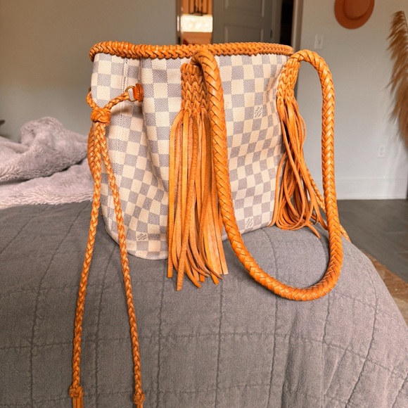 Louis Vuitton | Bags | Vintage Boho Lv Voyager Blanca Medium With ...